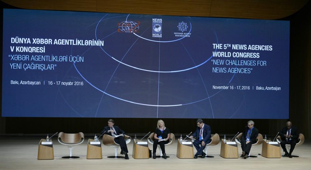 Session of Baku Congress focuses on training journalists for multi ...