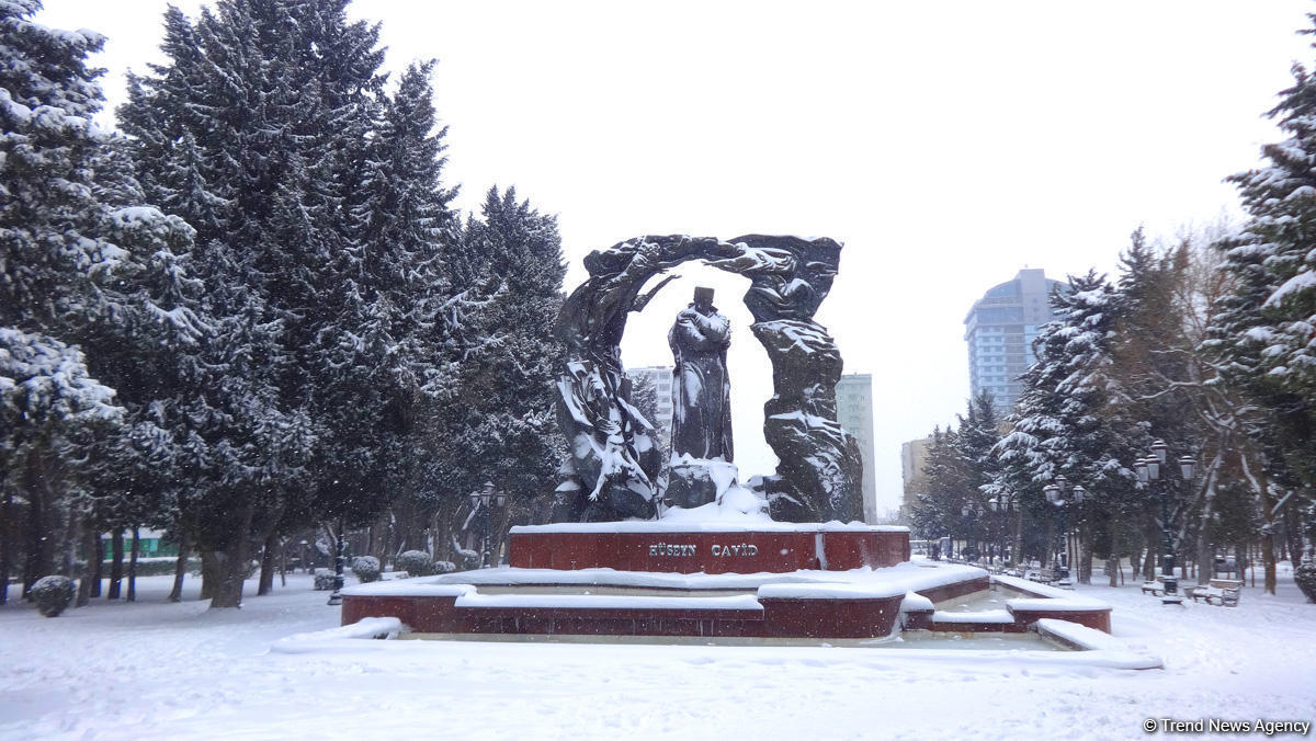 Beautiful pics of Baku covered in Snow [PHOTO]