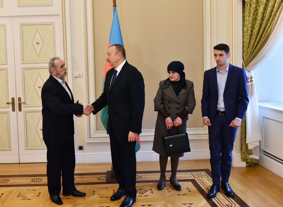 President Aliyev meets with family members of National Hero Chingiz ...