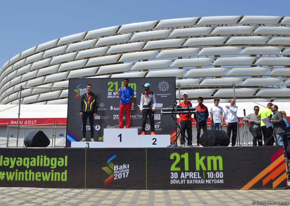 Baku Marathon 2017 winners awarded [PHOTO]