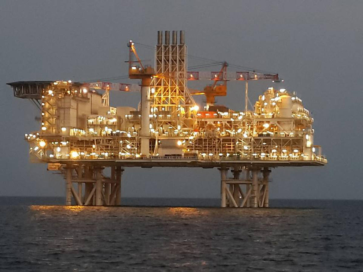 First Shah Deniz 2 platform topsides installed [PHOTO]