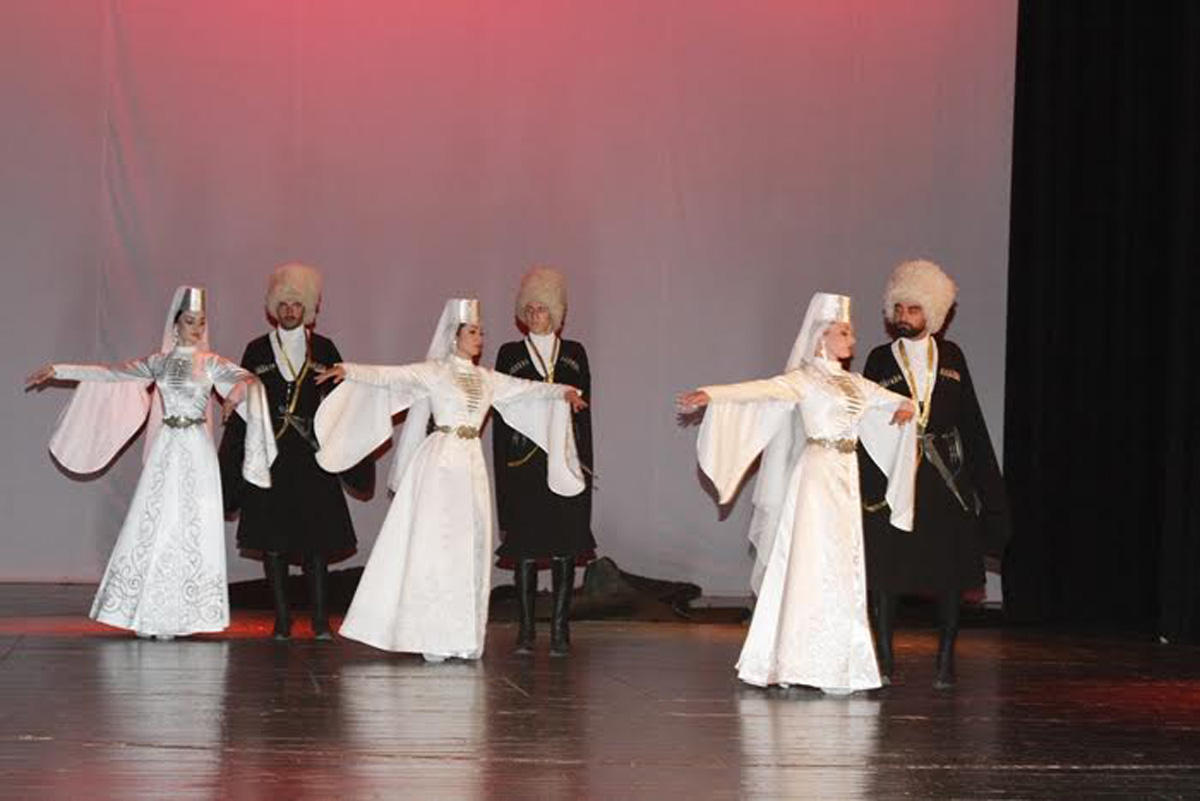 Baku hosts Folk Dance Festival [PHOTO]