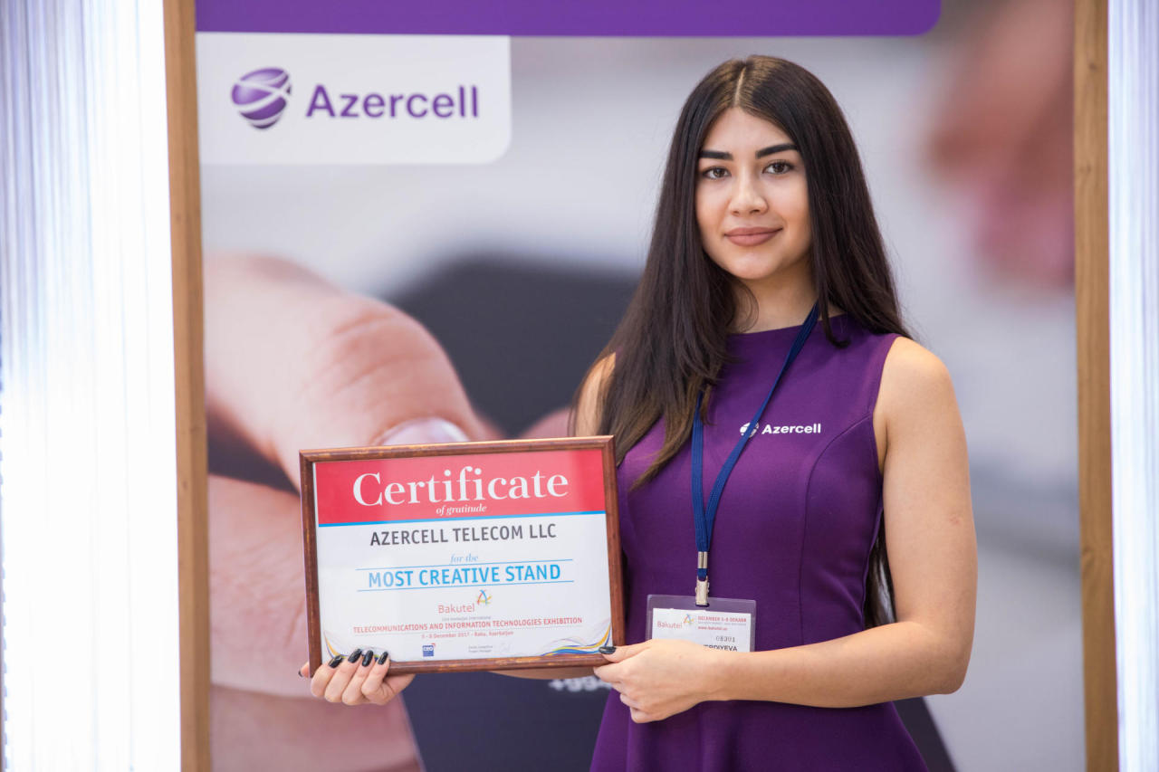 Azercell stand named “the most creative stand” at Bakutel 2017