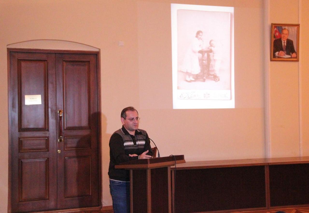 Works of national artist discussed in Baku [PHOTO]