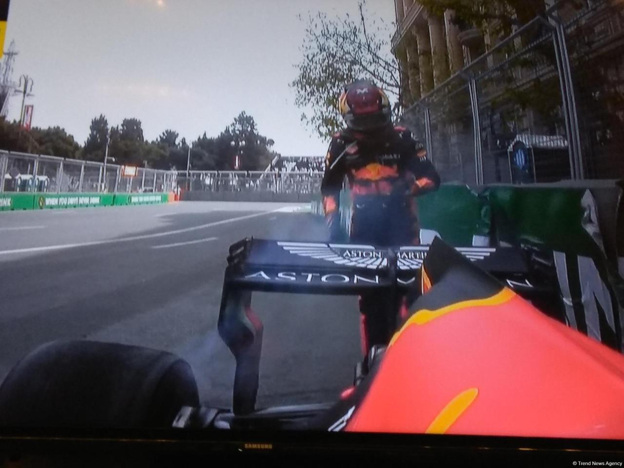 Red Bull Racing pilot crashes into wall during practice session in Baku ...