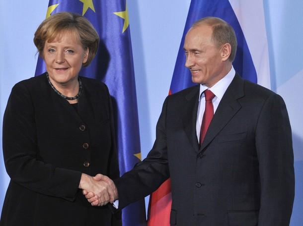 Putin, Merkel highlight importance of preserving Iran deal