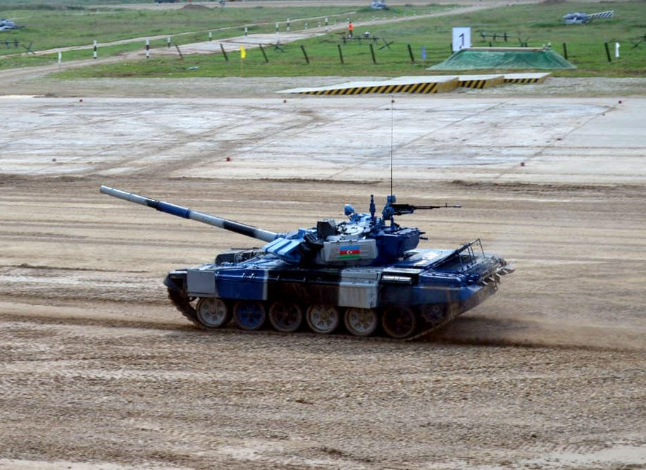 Azerbaijani tankmen become first in group in "Tank Biathlon" contest ...