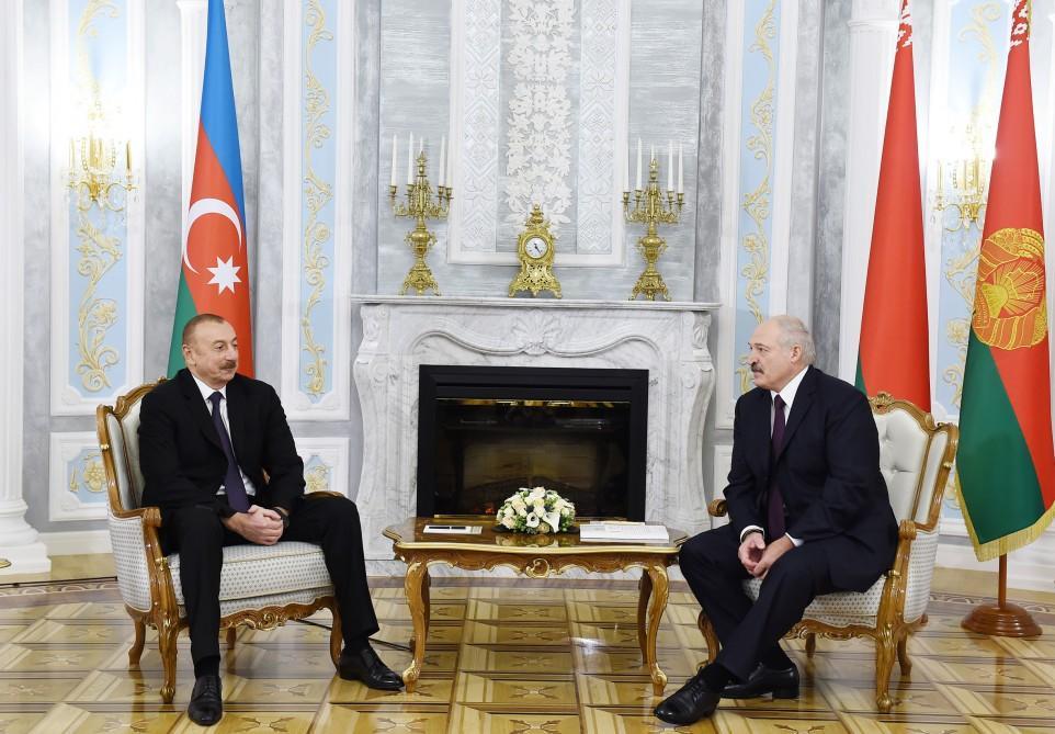 Azerbaijani, Belarus presidents hold one-on-one meeting [PHOTO]