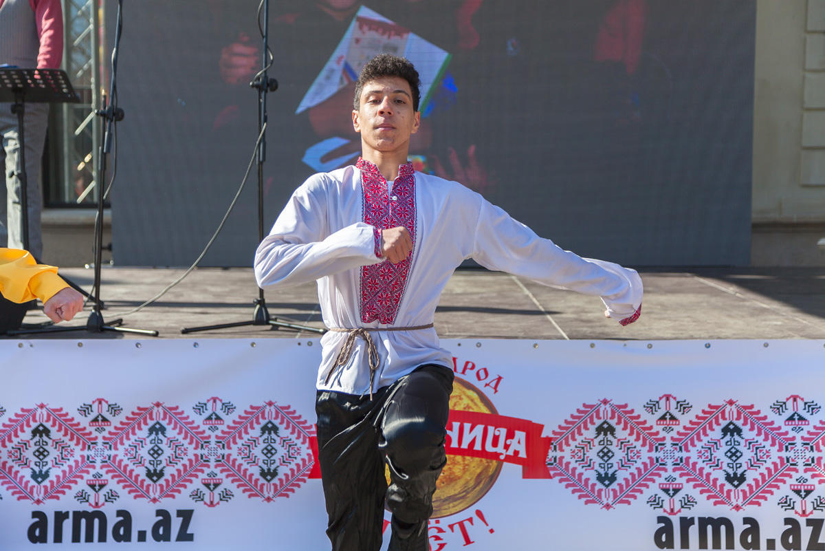 Baku celebrates Slavic folk festival [UPDATE]