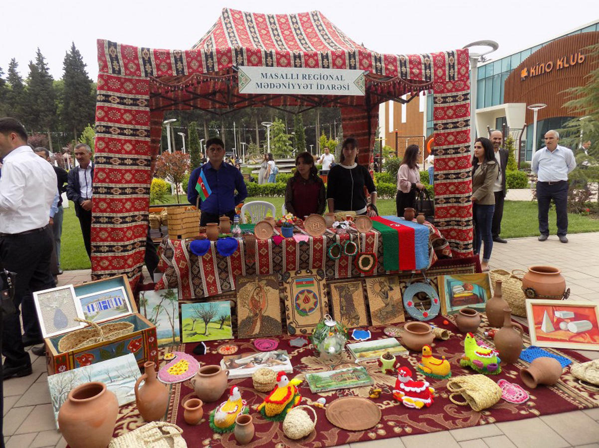 Creative people gather at festival in Masalli [PHOTO]