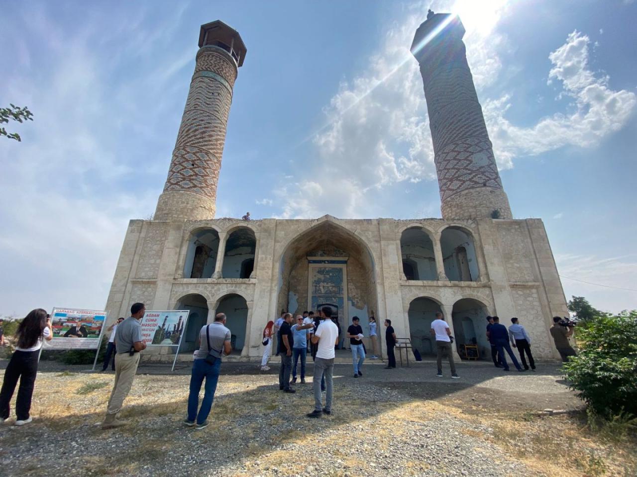 Delegation of volunteer organizations embark on visit to Azerbaijan’s ...