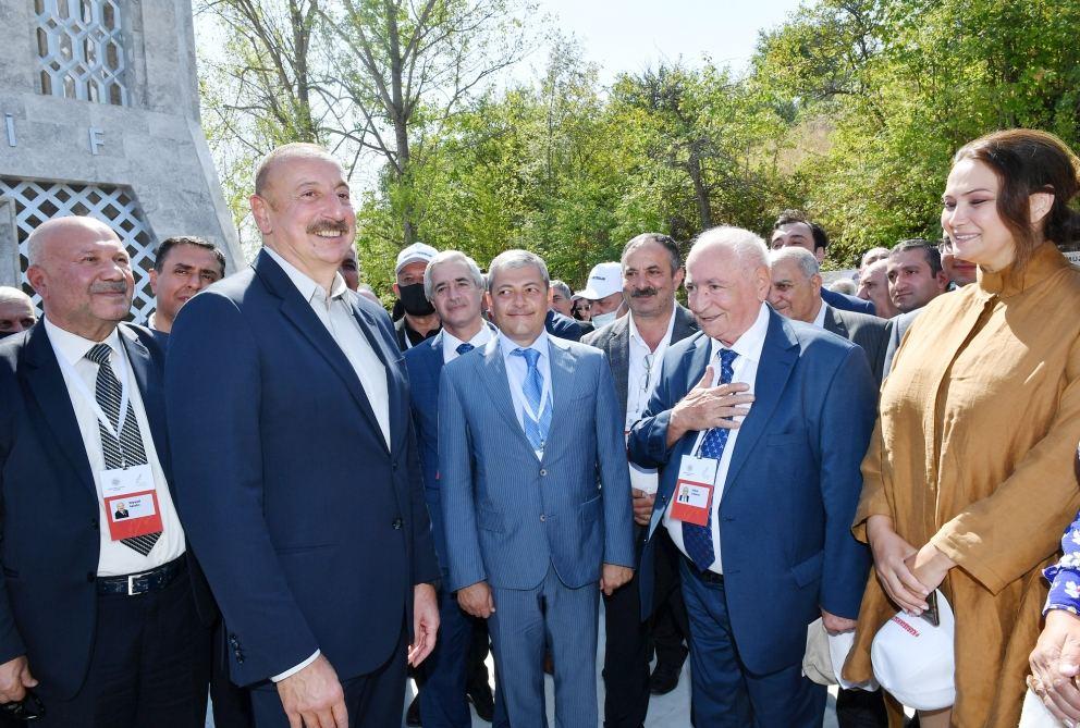 President Aliyev holds cordial conversation with residents during Vagif ...