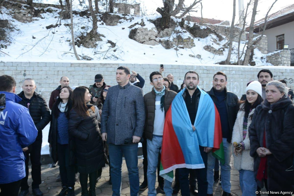 First passenger bus from Baku arrives in Azerbaijan’s liberated Shusha ...