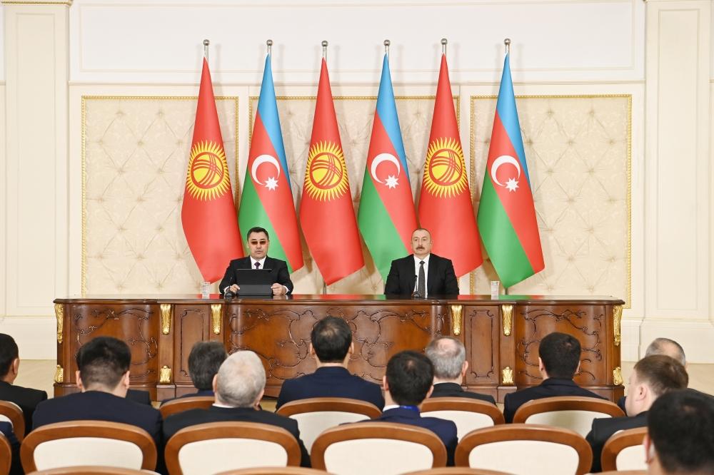 Azerbaijani Kyrgyz Presidents Make Press Statements [update]