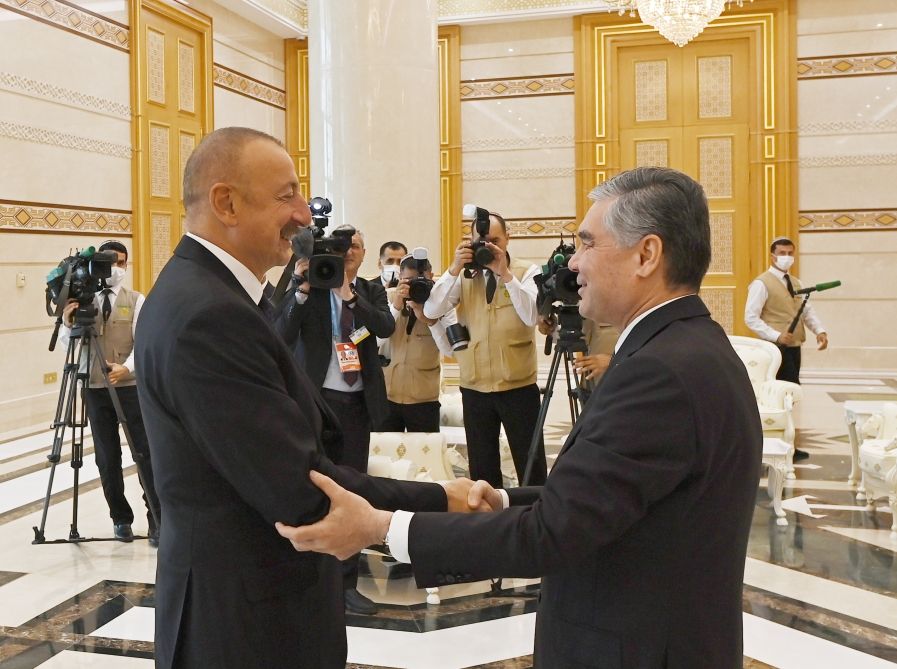 Former Turkmen Leader Meets Visiting Azerbaijani President In Ashgabat