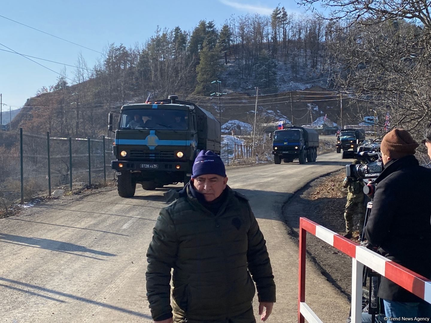 Russian Peacekeepers' supply vehicles pass freely along Azerbaijan's ...