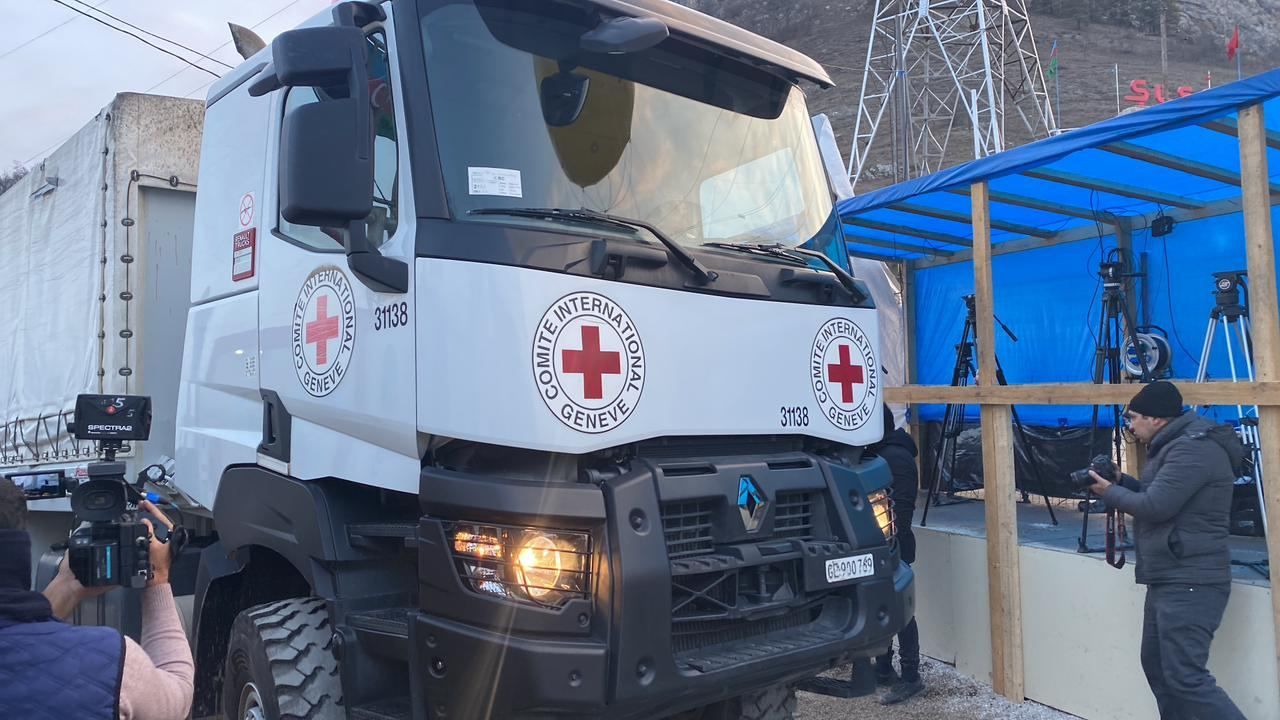 ICRC cars freely pass along Azerbaijan's Lachin road [PHOTO/VIDEO]