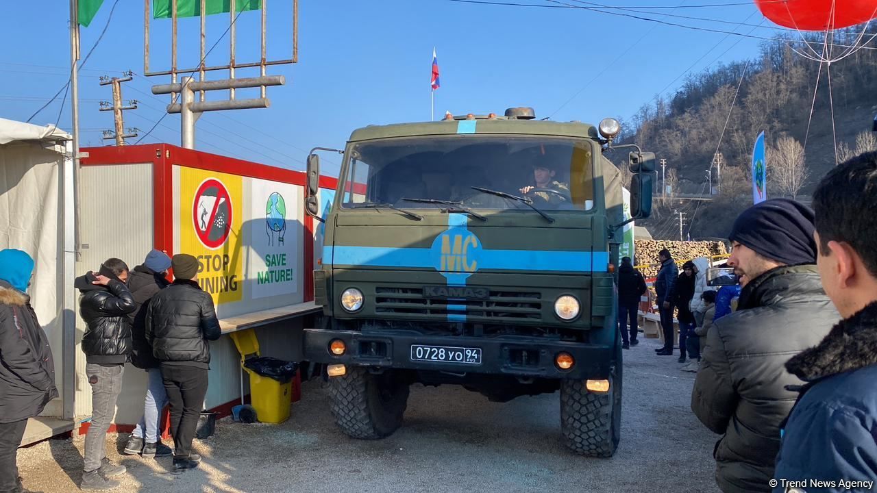 More supply vehicles of Russian peacekeepers pass along Azerbaijan's ...