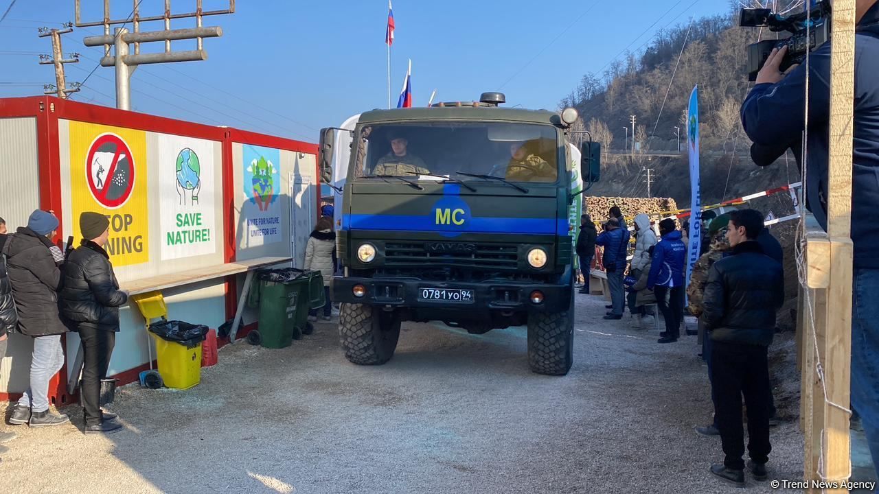 More supply vehicles of Russian peacekeepers pass along Azerbaijan's ...