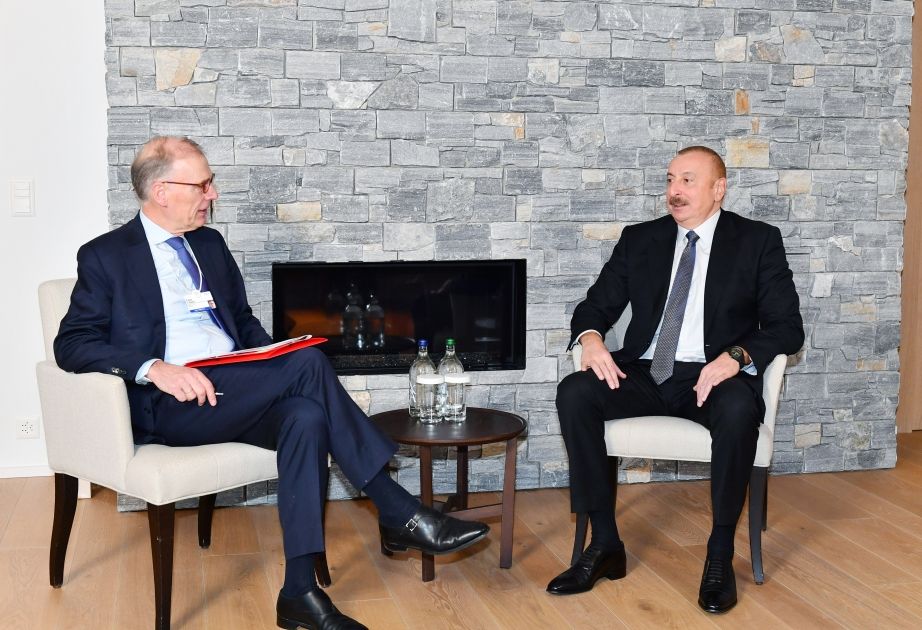 Azerbaijani president meets President & CEO of Carlsberg Group in Davos ...