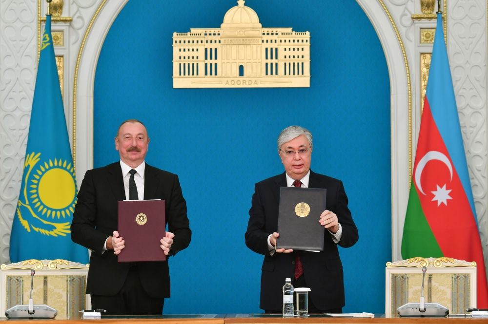 Azerbaijan, Kazakhstan sign documents [PHOTOS/VIDEO]