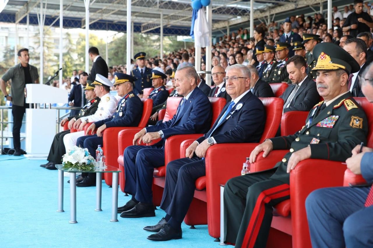 Azerbaijan Defense Minister attends graduation ceremony in Turkiye [PHOTOS]