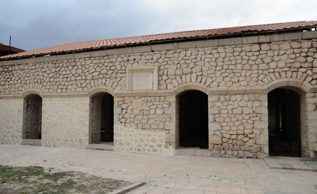 President Ilham Aliyev examined progress of restoration of Mamayi ...