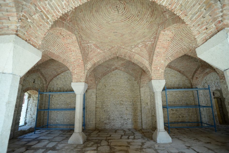 President Ilham Aliyev examined progress of restoration of Mamayi ...