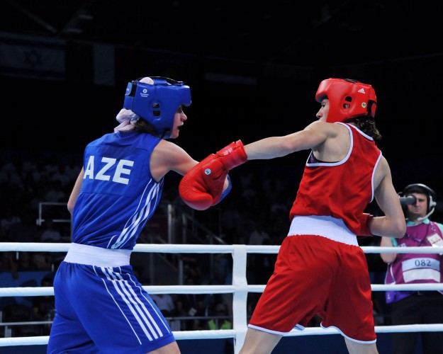 Azerbaijan`s female boxer qualifies for semifinal