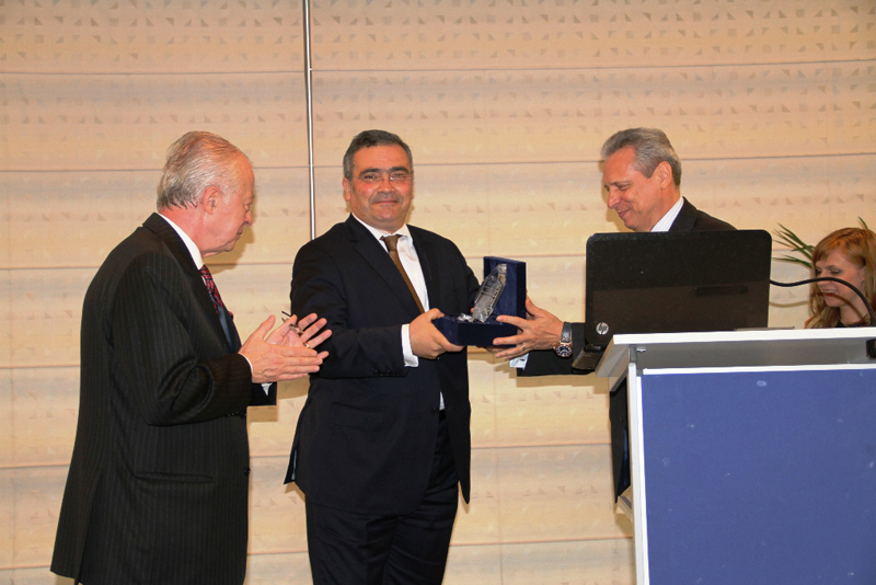 Azerbaijan receives award from regional group, EU