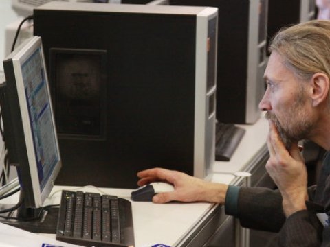 Russia internet blacklist law takes effect