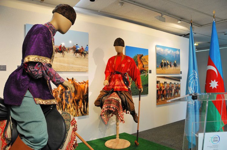 Azerbaijani chovgan game exhibited at UNESCO
