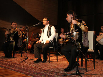 Azerbaijani Mugam performers amaze Shanghai