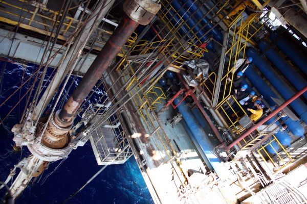 SOCAR repairs several facilities on offshore field